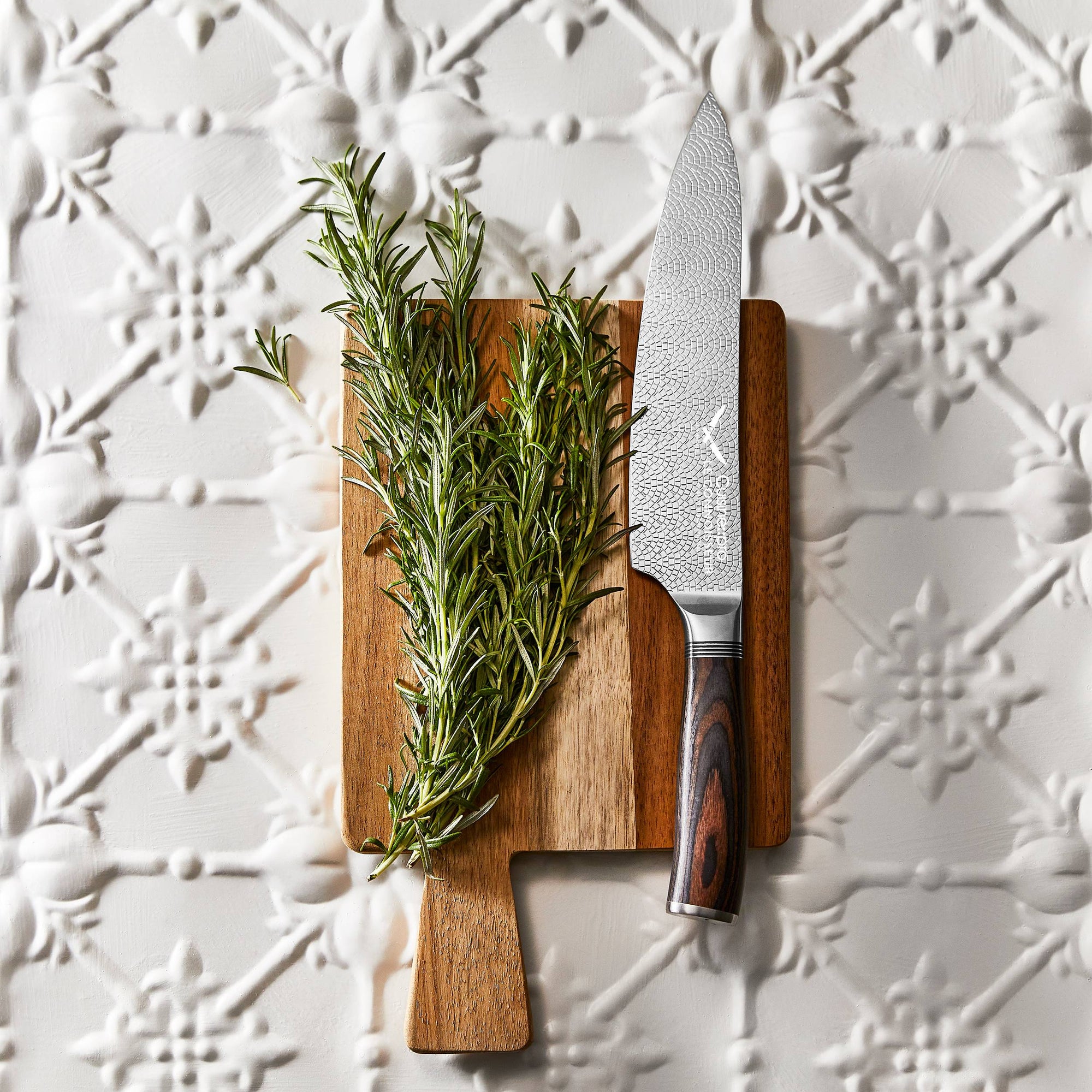 Cuisine::pro® LE CONNOISSEUR™ Chef's Knife 8in – THE CUSTOM CHEF TM